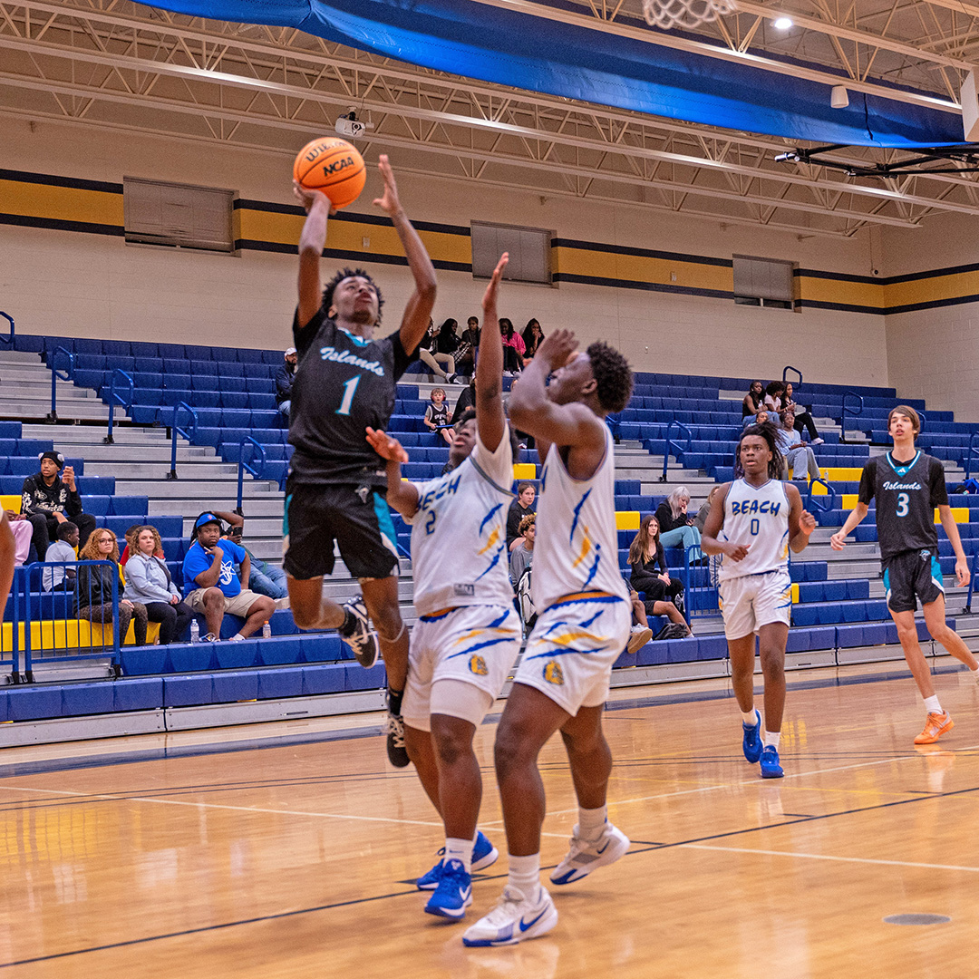 Beach Bulldogs Bite Back at Every Islands Run as Friday Night Scores ...